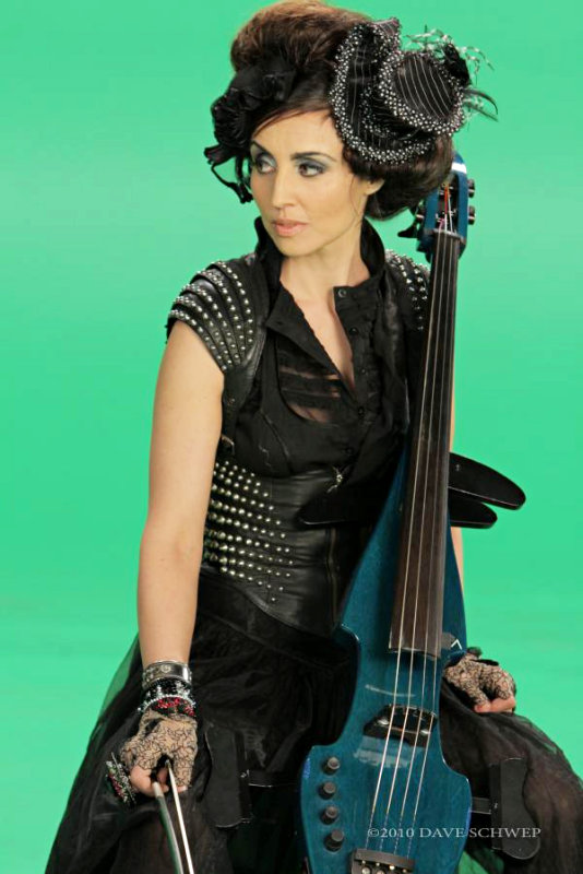 New Official Pictures of Kerli's 'Tea Party' Music Video