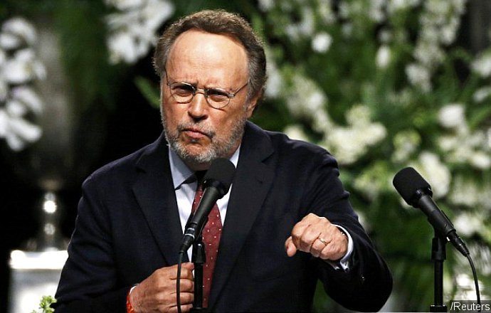 Billy Crystal Delivers Heartfelt Eulogy for Muhammad Ali, Says Boxer Is ...