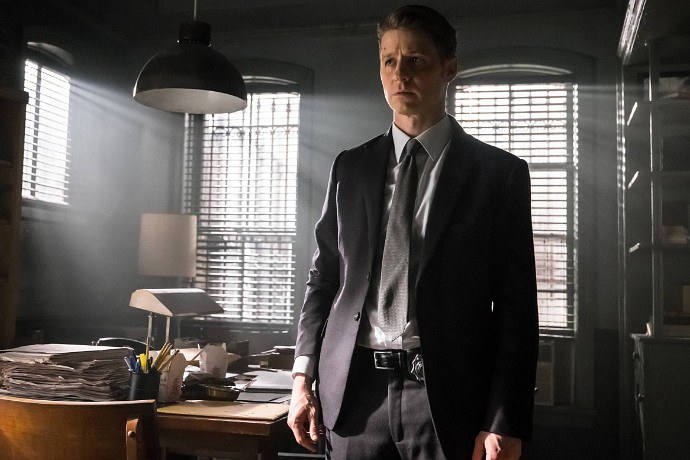 'Gotham' Midseason Premiere Photos Uncover Jerome's Corpse