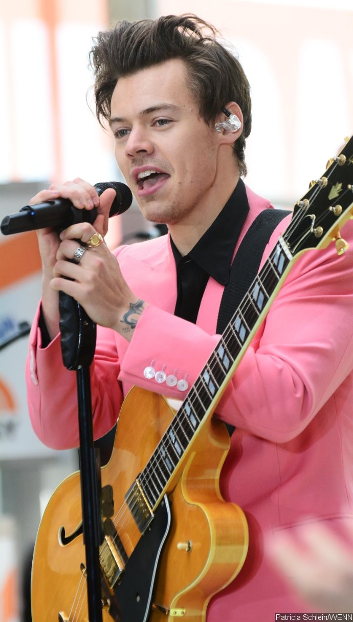 Harry Styles Debuts New Single 'Carolina' on 'Today'