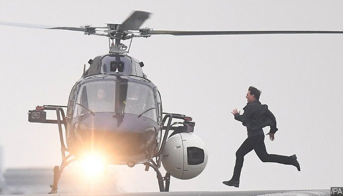 Tom Cruise Back Filming 'Mission: Impossible 6' Dangerous Stunts Months After On-Set Injury