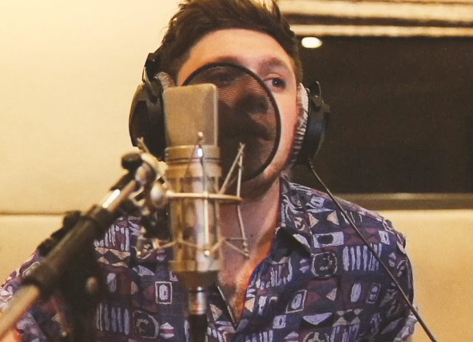 Niall Horan Teases New Track 'Fire Away' Off Upcoming Album 'Flicker'