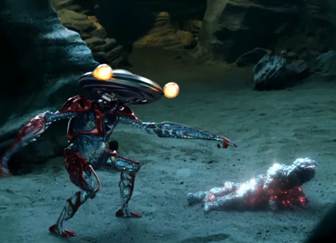 'Power Rangers': Alpha 5 Battles Enemy in New Trailer