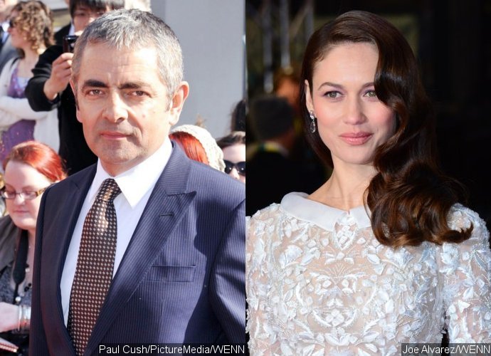 Rowan Atkinson Spotted Filming Johnny English 3 With Bikini Clad Olga