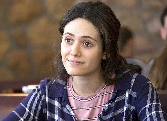  Shameless Season 8 Renewal Is Put On Hold As Emmy Rossum Asks For Pay