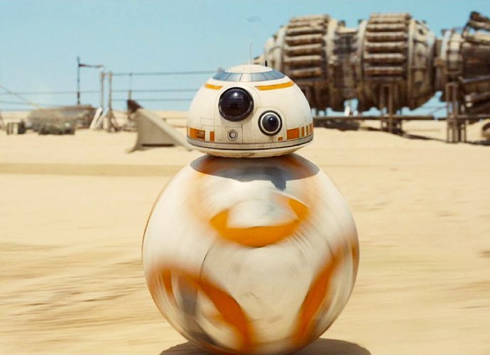 'Star Wars: The Force Awakens': BB-8 Is a Boy?