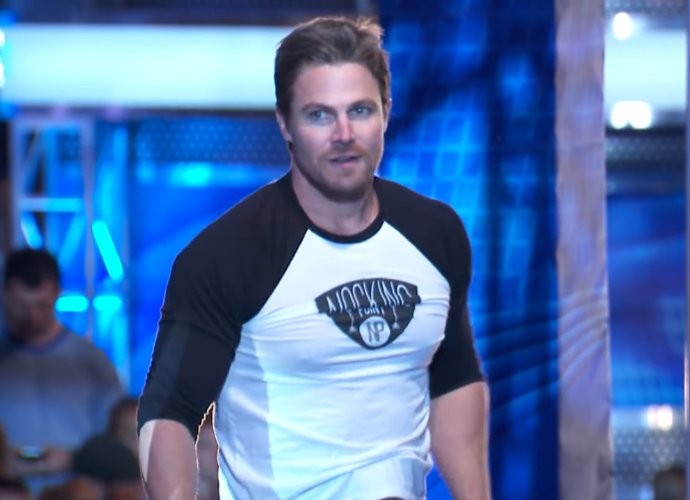 Stephen Amell Flaunts His Muscles in 'American Ninja Warrior' Sneak Peek