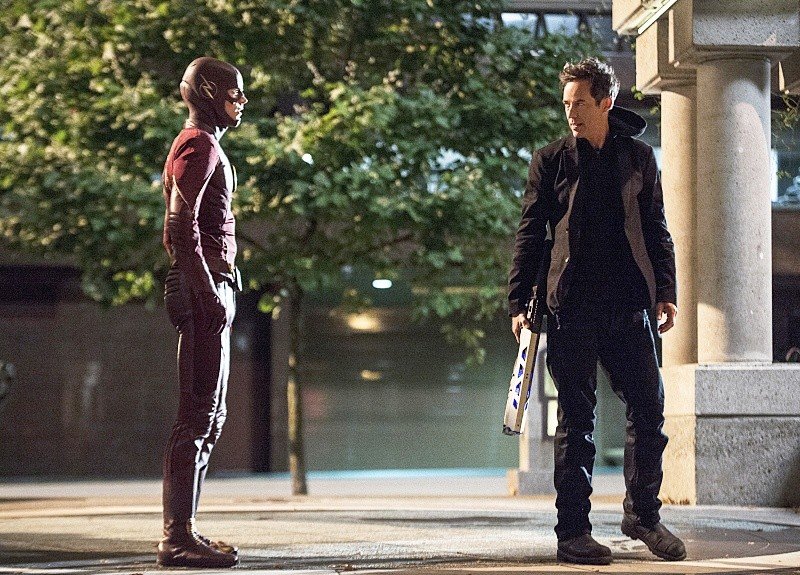 'The Flash' New Preview Reveals Doctor Light's Identity