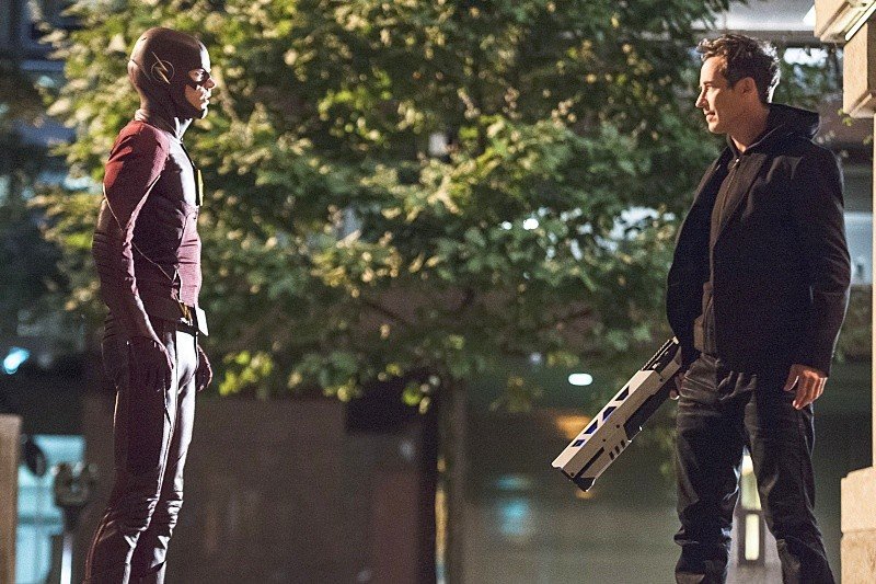 'The Flash' New Preview Reveals Doctor Light's Identity