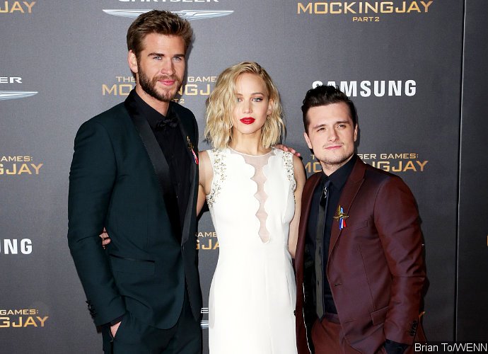 'The Hunger Games: Mockingjay, Part 2' Cast Pays Tribute to France at ...