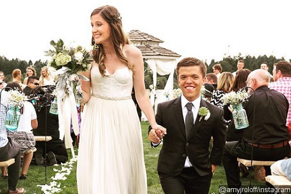 'Little People, Big World' Star Zach Roloff Marries Tori Patton