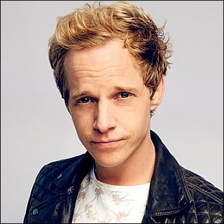 Chris Geere Latest News, Bio, Profile, Album, Movie and Photo.