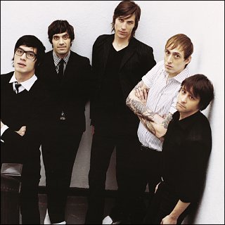 Head Automatica Latest News, Bio, Profile, Album, Movie and Photo.