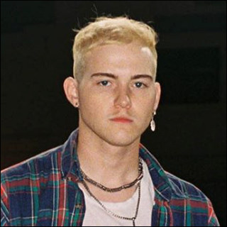 Trevor Daniel Latest News, Bio, Profile, Album, Movie and Photo.