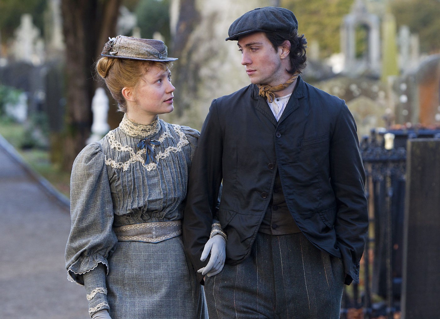 Albert Nobbs (2012) Cast, Crew, Synopsis and Movie Info
