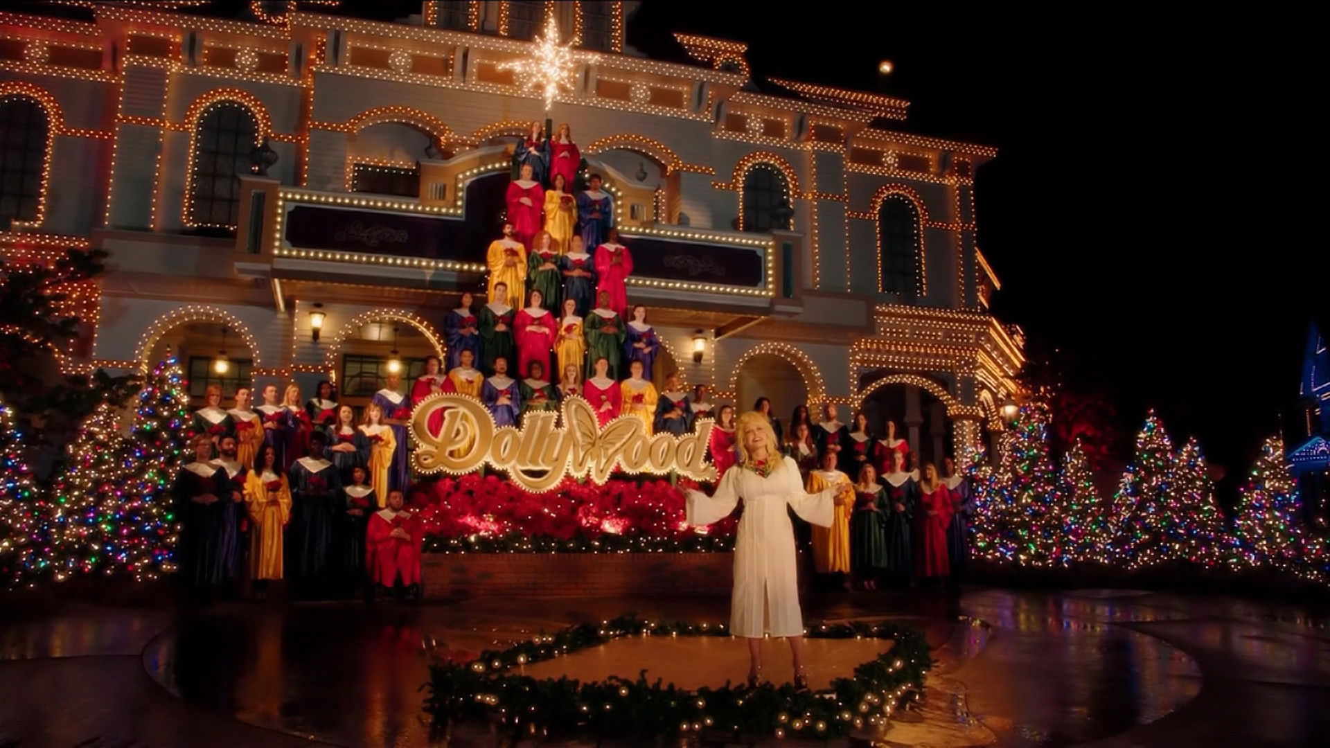 Christmas Of Many Colors: Circle Of Love Picture 2 | AceShowbiz