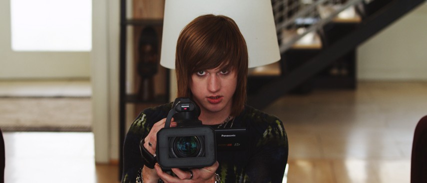 Family Weekend (2013) Cast, Crew, Synopsis and Movie Info