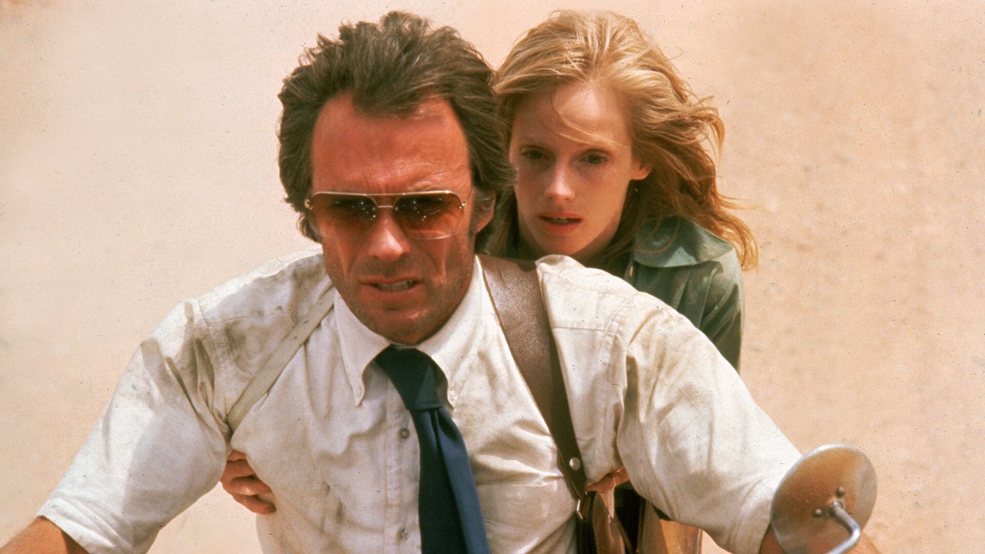 Gauntlet, The Picture 9 | AceShowbiz