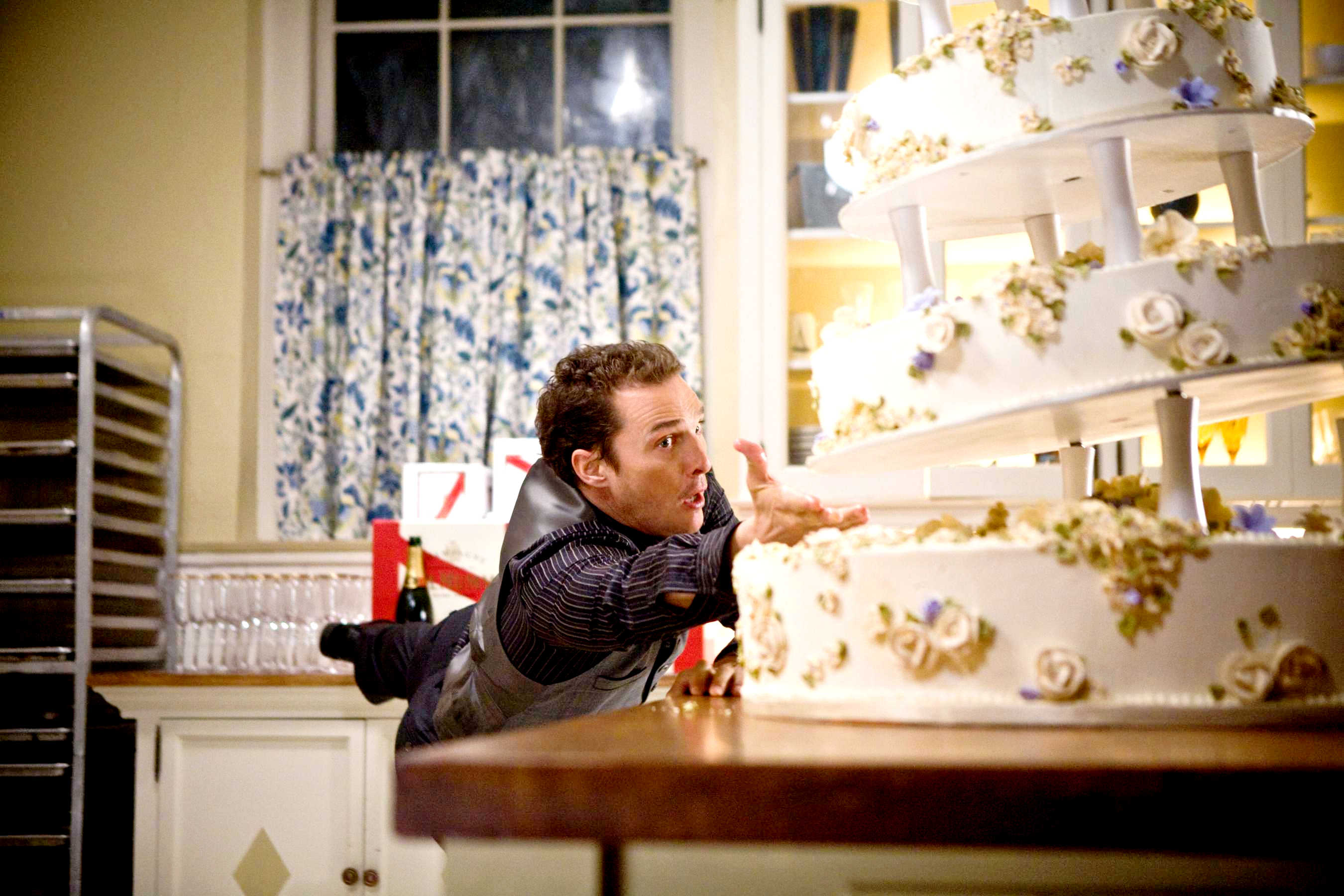 Ghosts of Girlfriends Past Picture 14