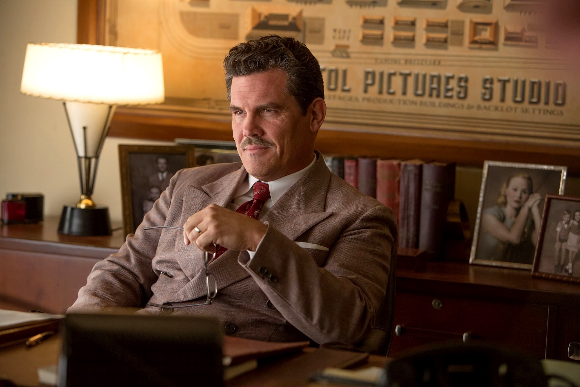 Hail Caesar (2016) Cast, Crew, Synopsis and Movie Info