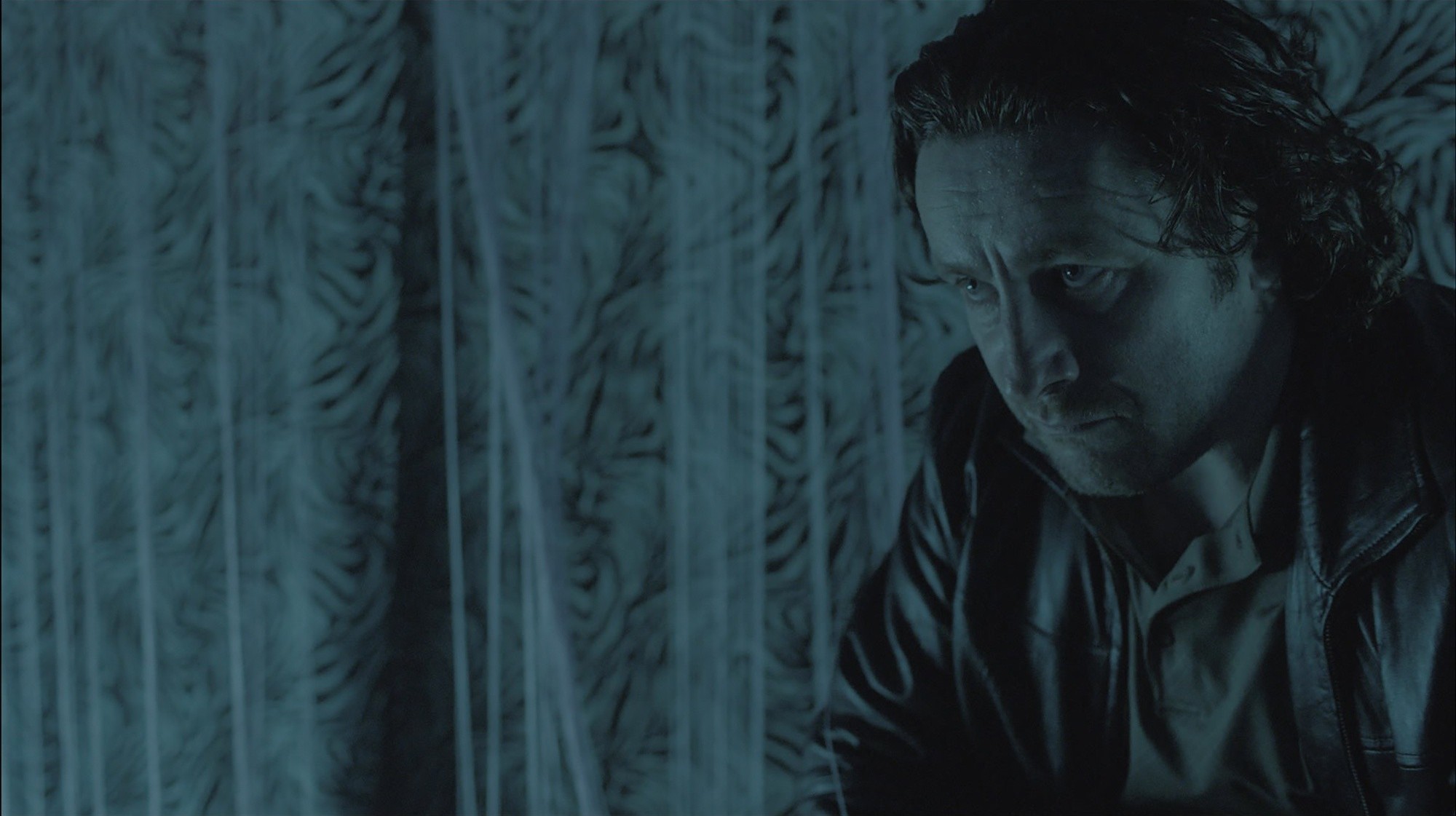 Hyena (2015) Cast, Crew, Synopsis and Movie Info