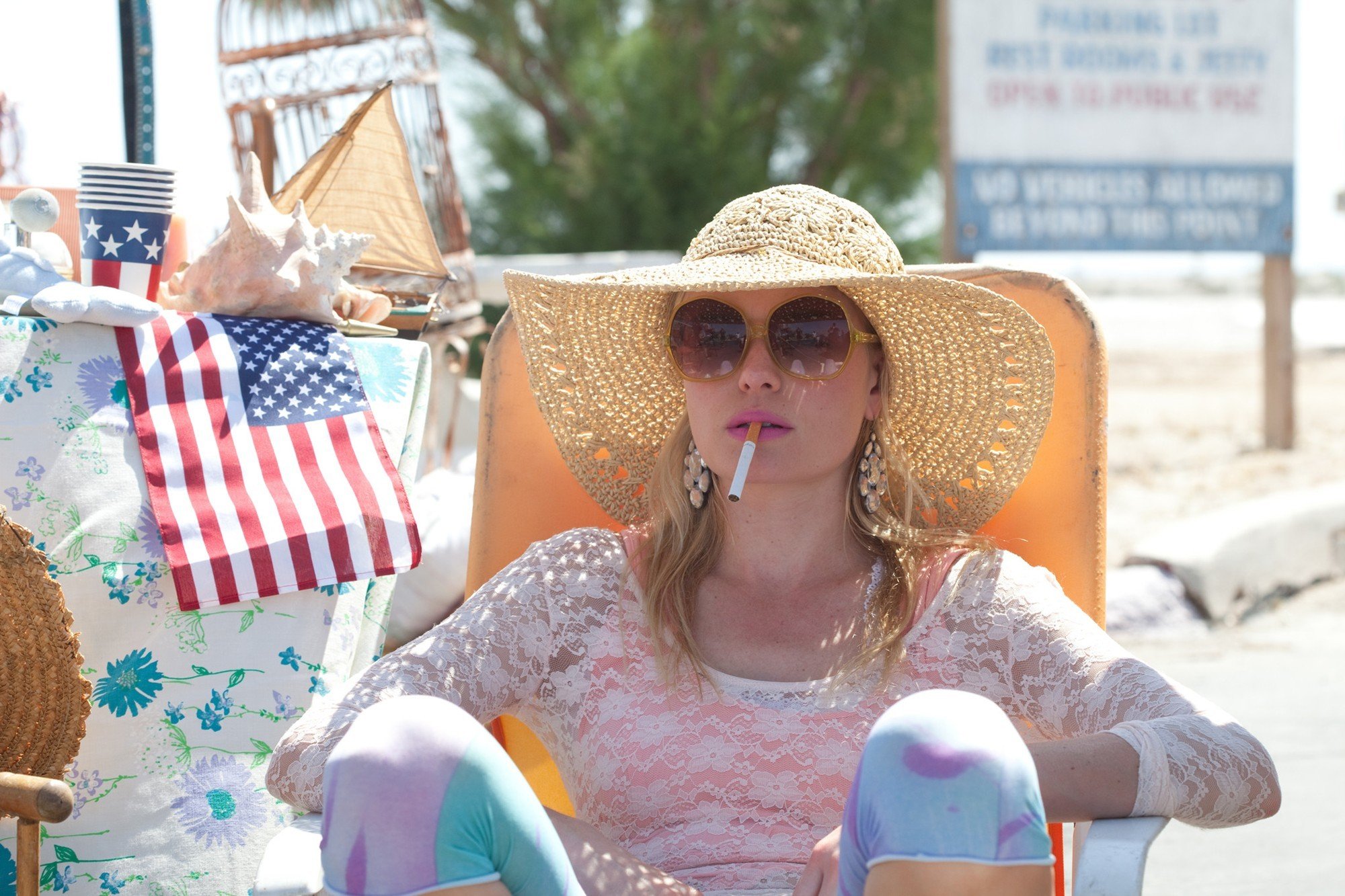 Little Birds 2012 Starring Juno Temple Aceshowbiz