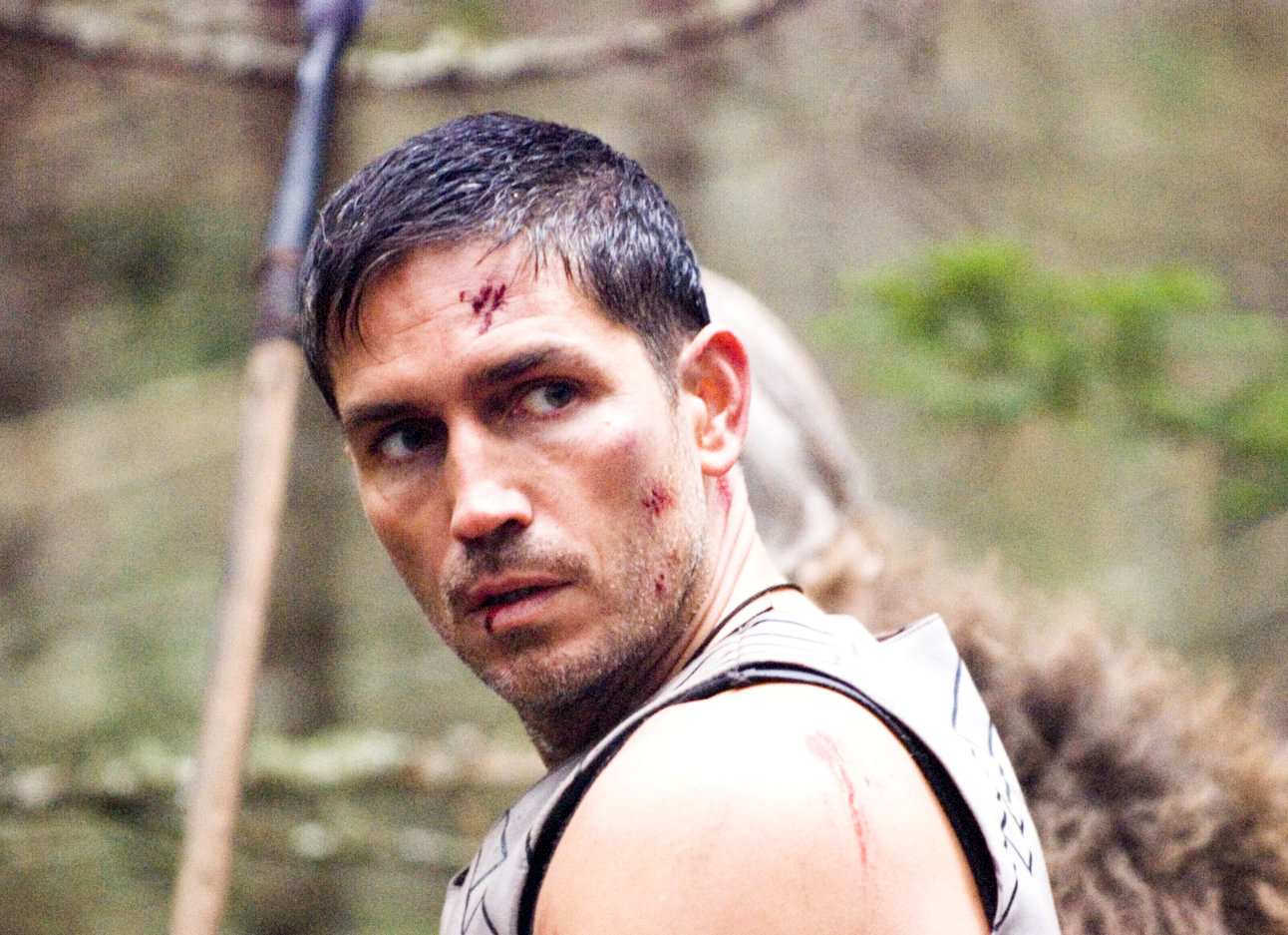 Outlander (2009) Cast, Crew, Synopsis and Movie Info