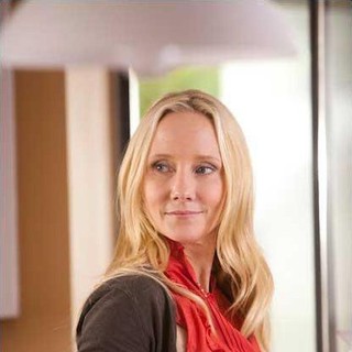 Girl Fight (2011) by Stephen Gyllenhaal | AceShowbiz