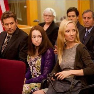 Girl Fight (2011) by Stephen Gyllenhaal | AceShowbiz