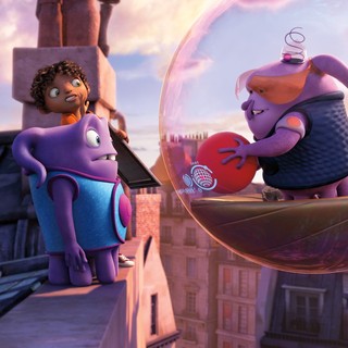 Home (2015) (2015) by Tim Johnson | AceShowbiz