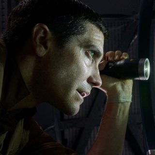 Life (2017) (2017) - Sci-Fi Film | AceShowbiz