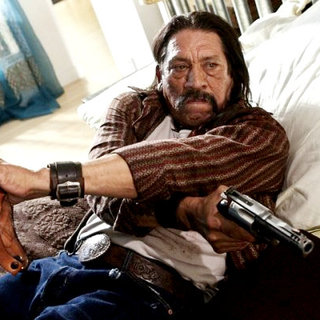 Machete Picture 22