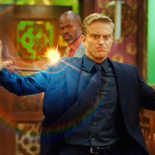 Push (2009) - Cast, Reviews & Trailer | AceShowbiz