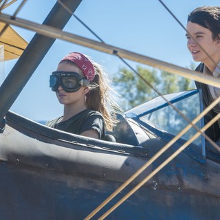 Space Between Us, The (2017) - Sci-Fi Film | AceShowbiz