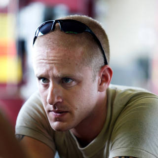 The Messenger (2009) Cast, Crew, Synopsis and Movie Info