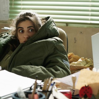 Zero Motivation (2014) Cast, Crew, Synopsis and Movie Info