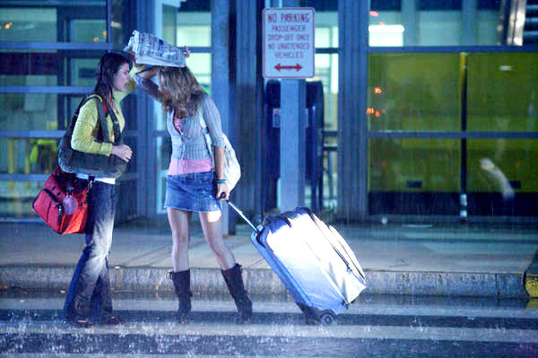 Shuttle (2009) Pictures, Photo, Image and Movie Stills