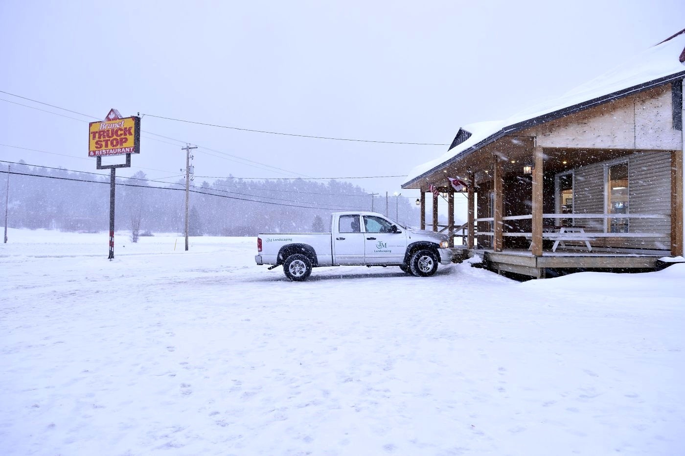 The Captive (2014) Cast, Crew, Synopsis and Movie Info