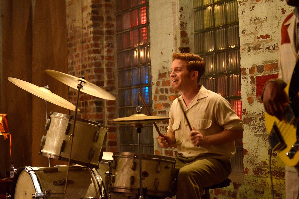 The Identical Picture 7