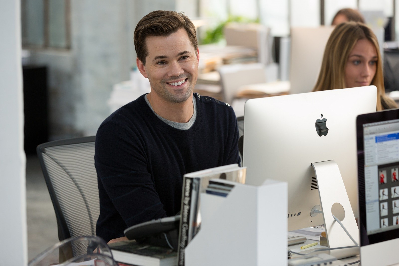 The Intern (2015) Cast, Crew, Synopsis and Movie Info The Intern (2015) Cast, Crew, Synopsis and Movie Info