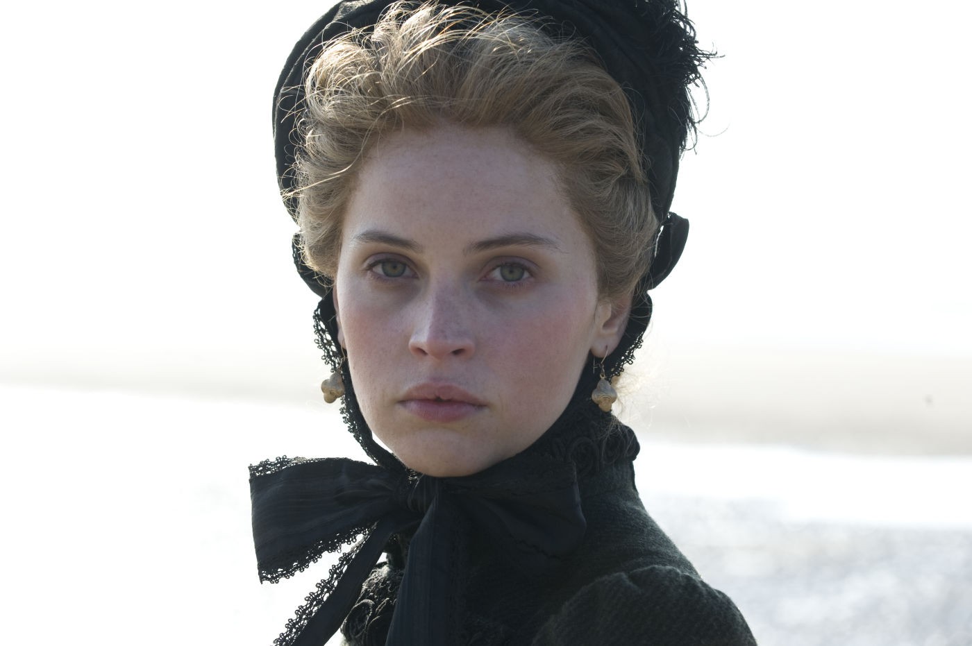 The Invisible Woman Picture 16