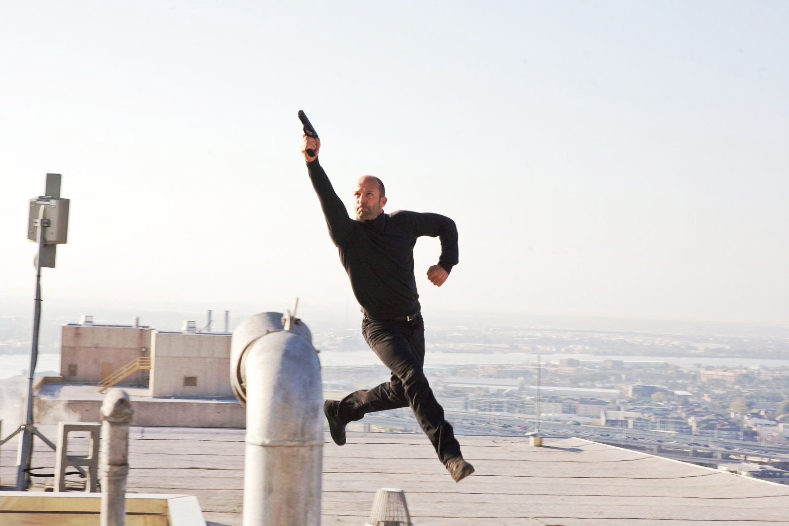 Mechanic, The (2011) - Simon West Film | AceShowbiz