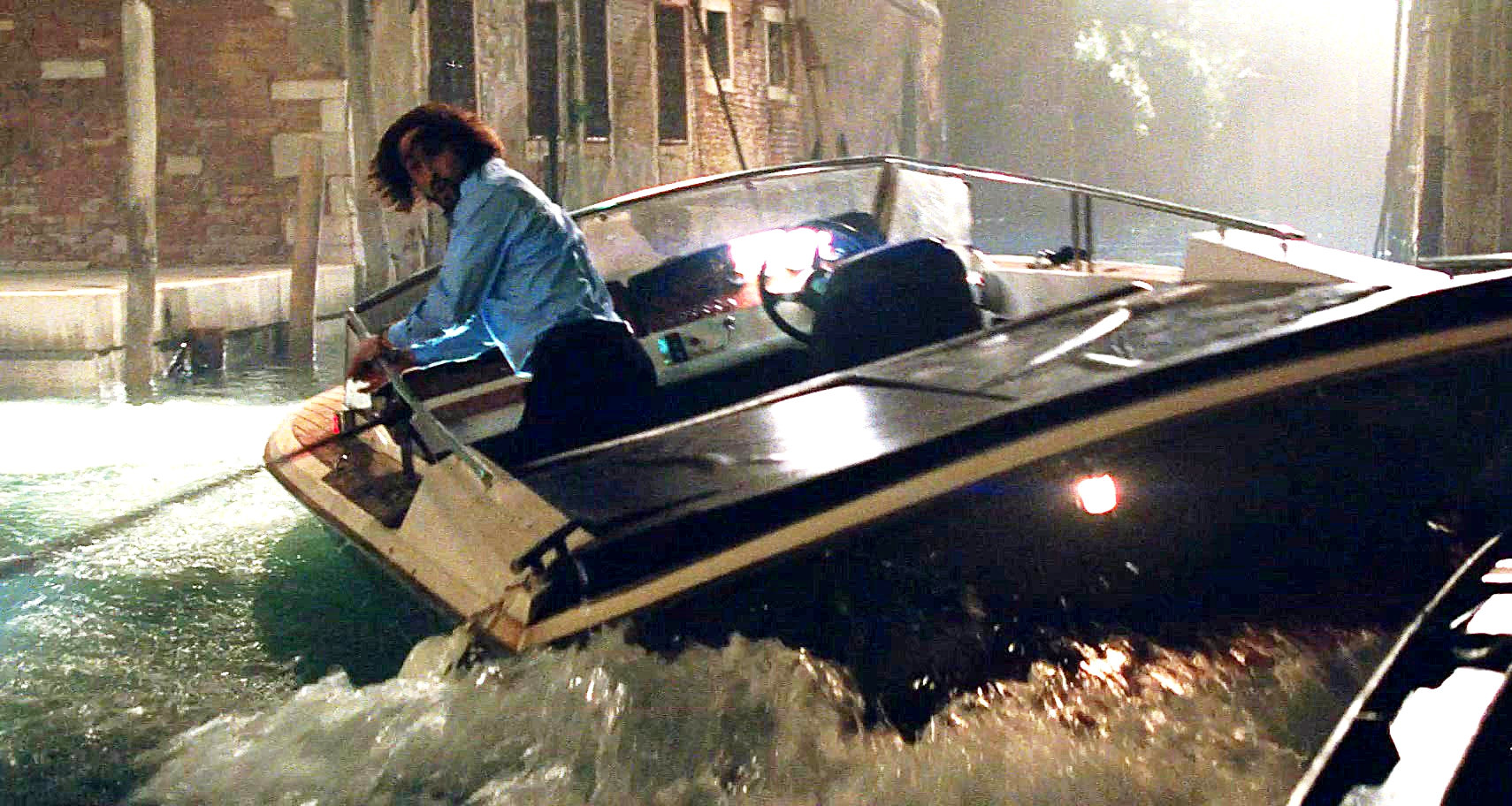 The Tourist Picture 4