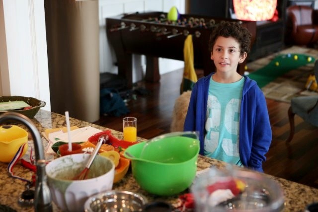 Zapped (2014) Cast, Crew, Synopsis and Movie Info