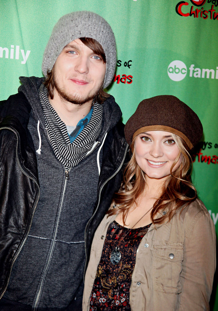 Scott Michael Foster Picture 1 - ABC Family's Winter Wonderland