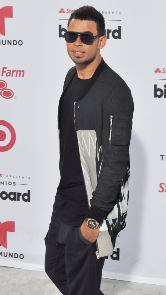 Afrojack Picture 28 - Clive Davis 2016 Pre-Grammy Gala - Arrivals