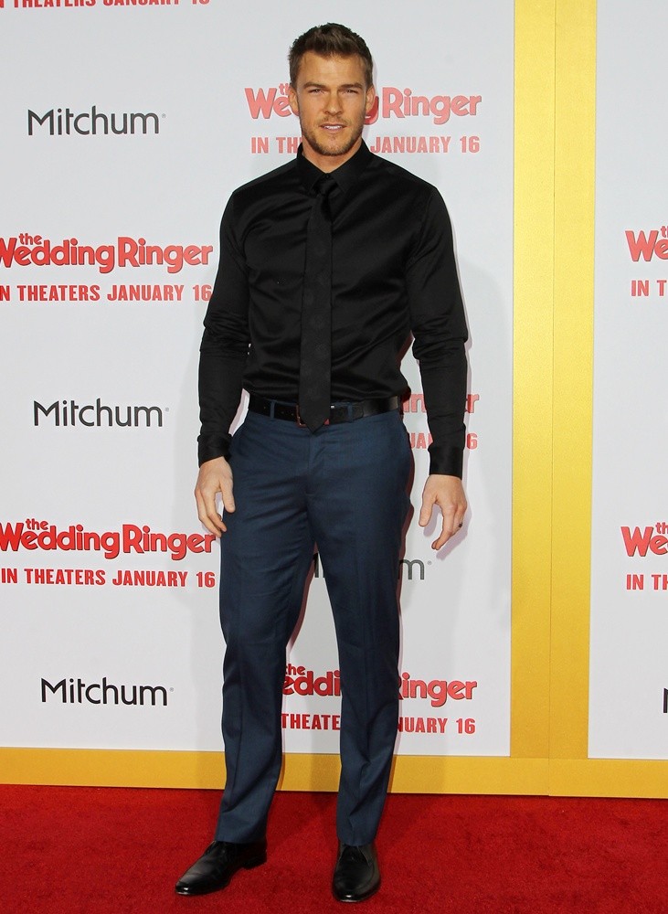 Alan Ritchson Picture 1 - Premiere of Screen Gems' The Wedding Ringer