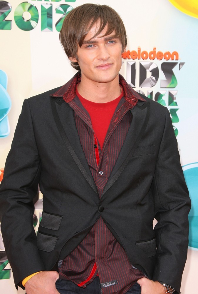 Alex Heartman Picture 1 - 2012 Kids' Choice Awards - Arrivals