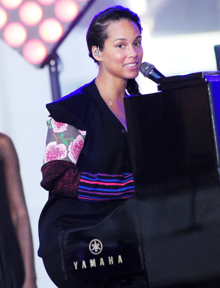 alicia-keys Picture 1 - Alicia Keys Performs on The Today Show Concert ...