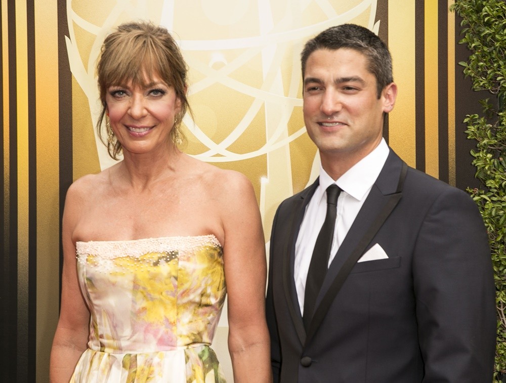 allison-janney Picture 1 - 2015 Creative Arts Emmy Awards - Arrivals